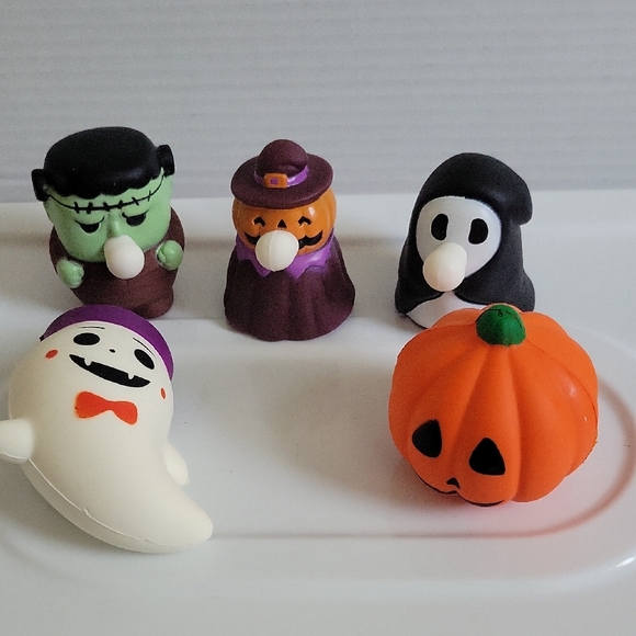 Amazon | Holiday | Halloween Squeezable Spit Bubble Toys Set Of 5 ...